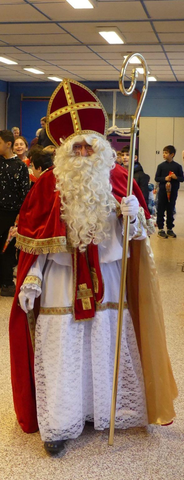 Venue de Saint Nicolas – Athénée Royal d'Athus